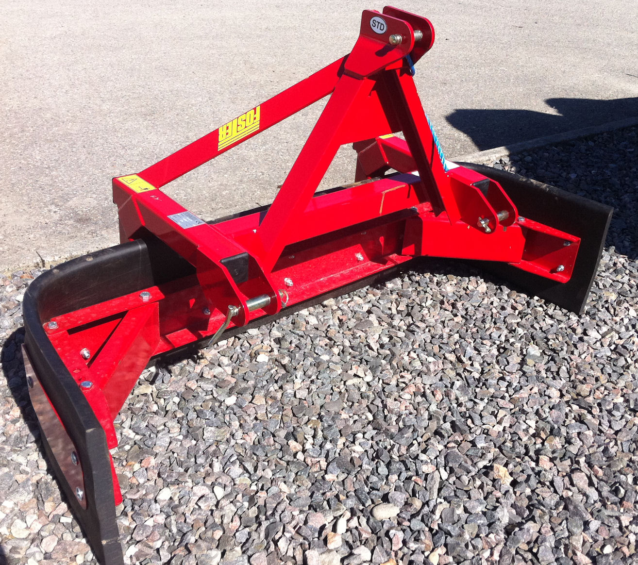 Foster Yard scraper painted - McLaren Tractors