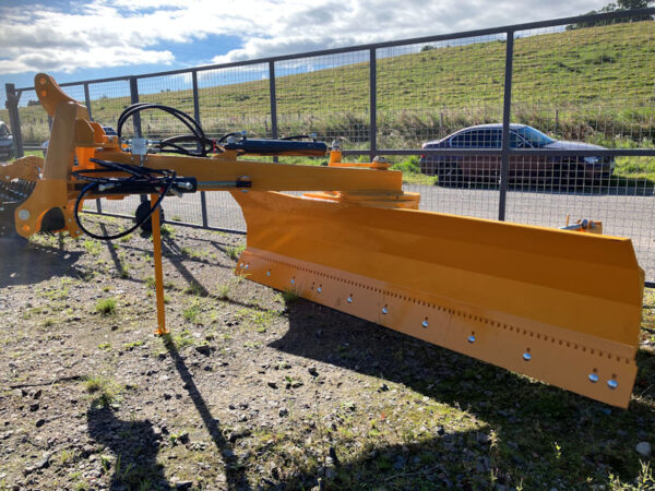 MTL Heavy Duty 3m tractor mounted road grader for sale - McLaren Tractors